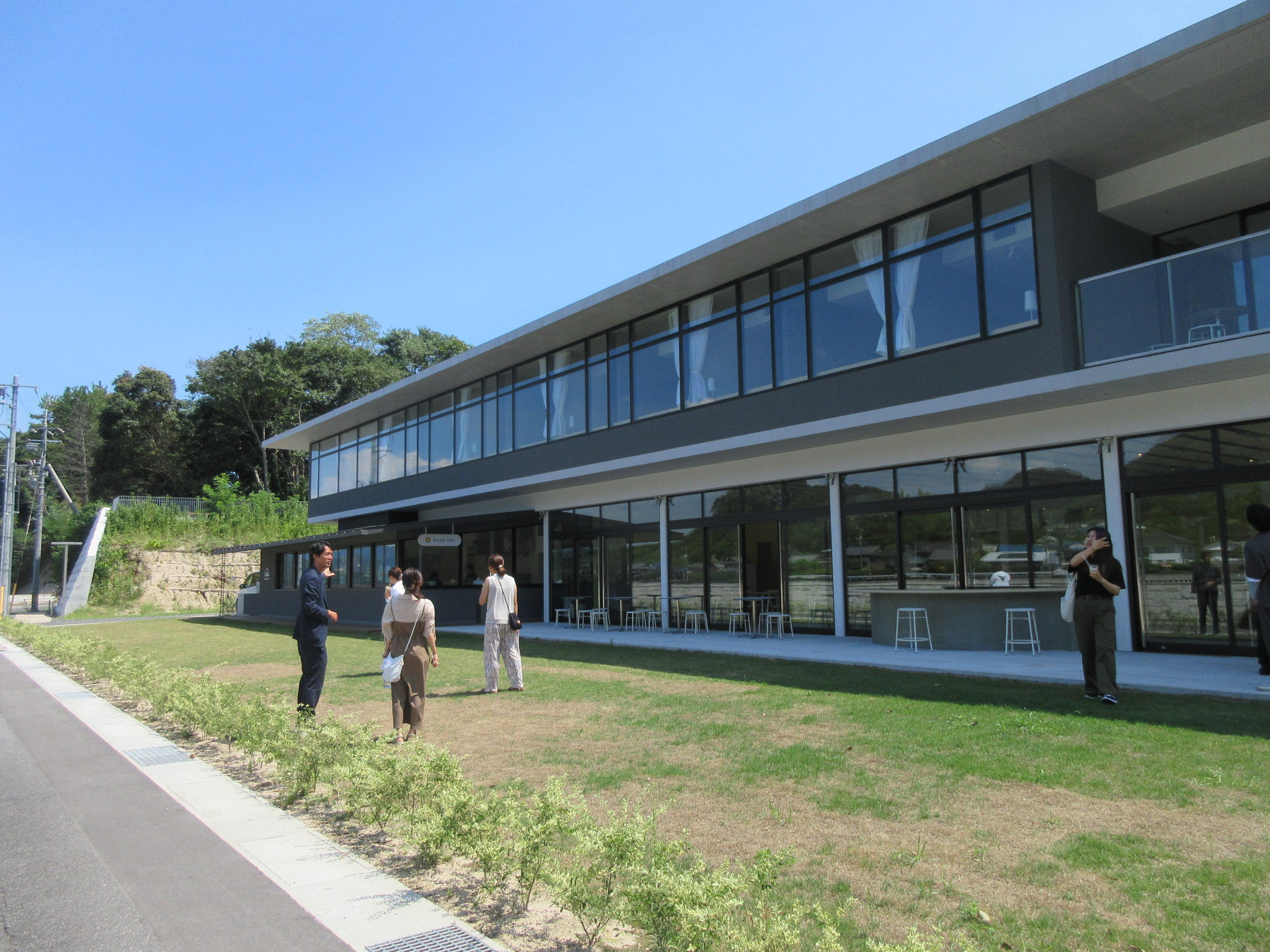 複合施設「BONAPOOL」の見学/ Tour of the “bonapool” complex facility. – 広島大学 角倉・石垣研究室